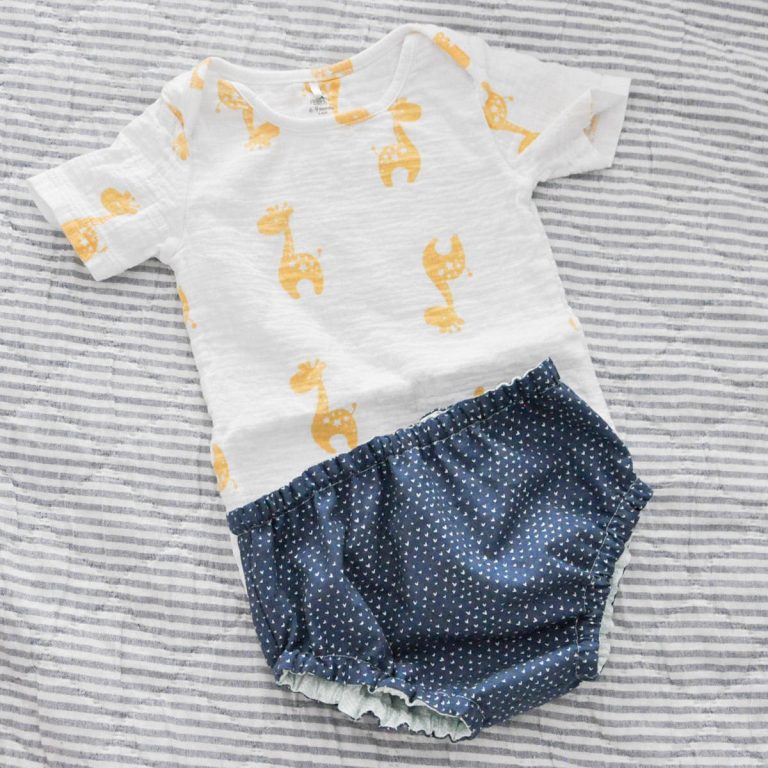 FREE Reversible Diaper Cover Pattern - telafante